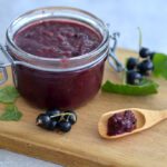 Johannisbeer Chutney mit Zwiebeln und Gewürzen